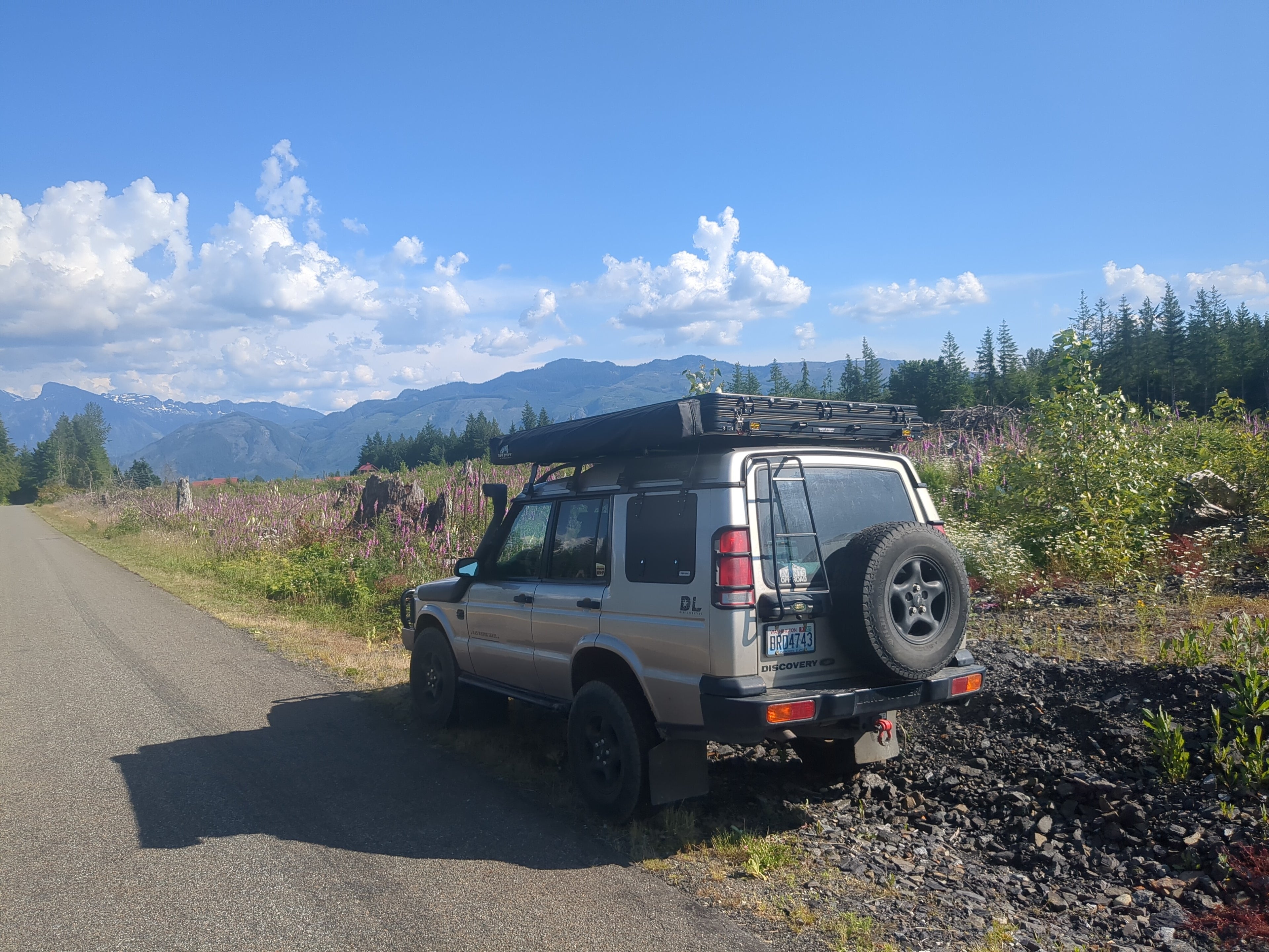 Golden Rovers - LR Discovery Accessories