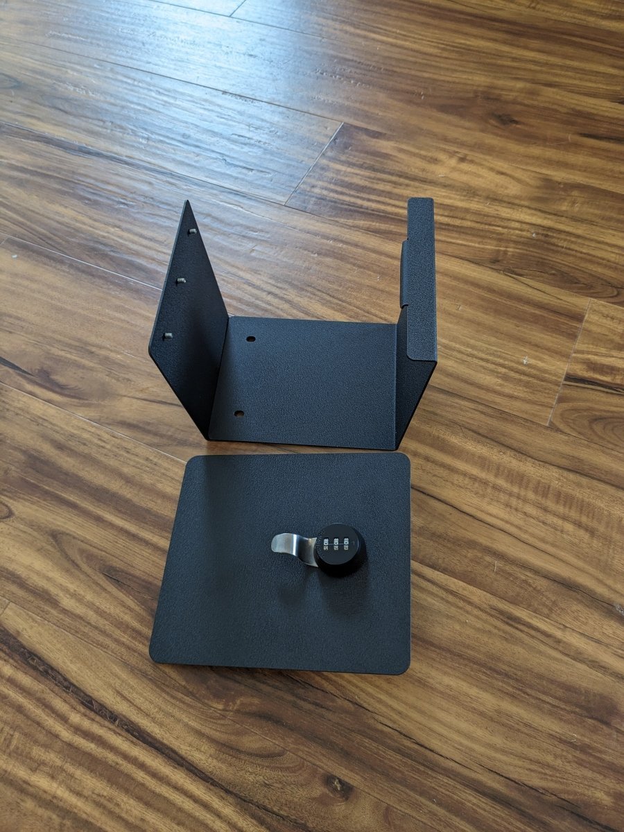 Discovery 1 & 2 Locking Cubby Box – Golden Rovers